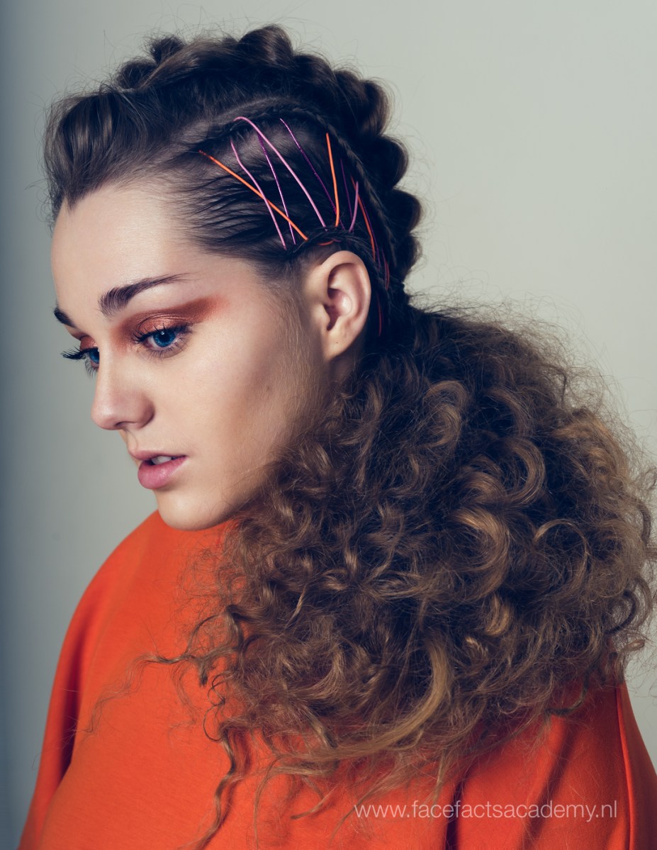 Own concept of Hairstyling – j-looks